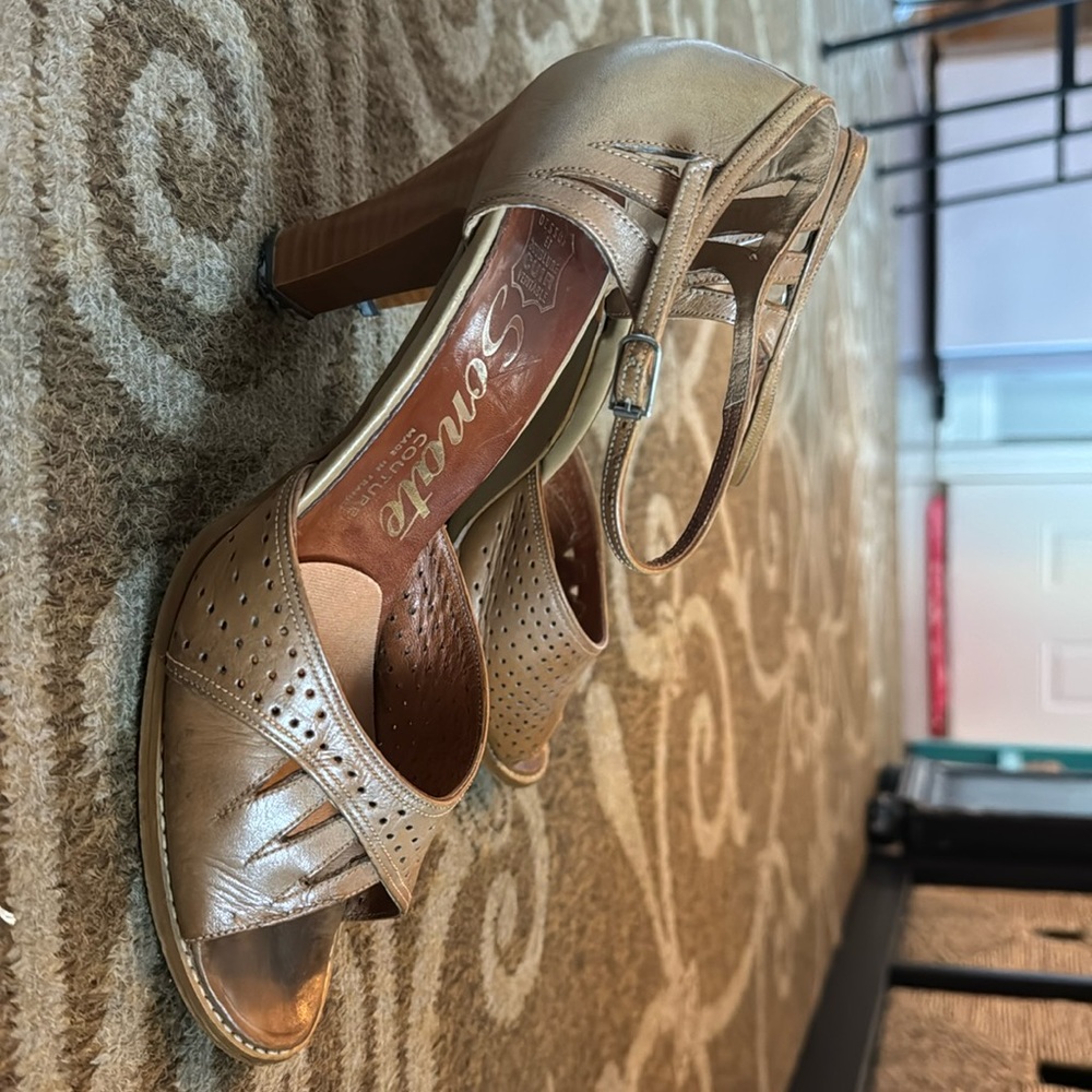 Vintage French Leather Neutral Colored Heels - Gem